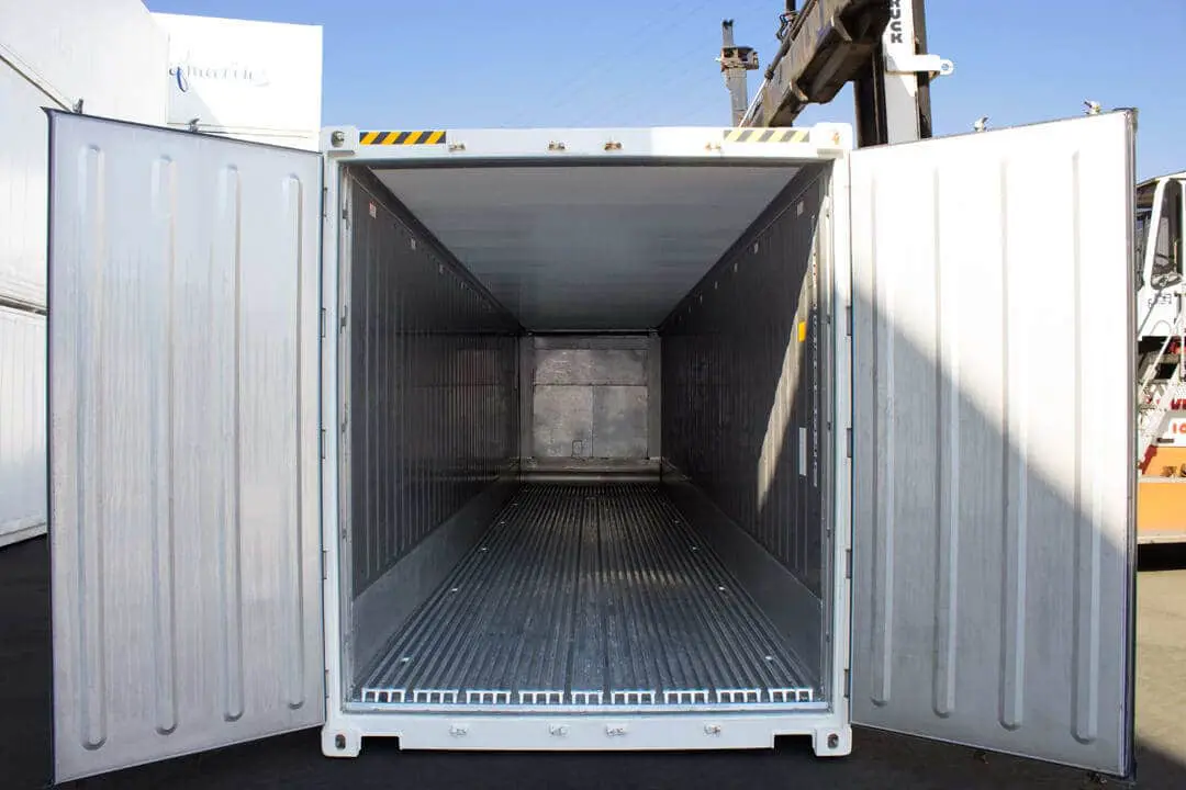 Refrigerated Container with Unit: Dubai’s Cooling Solution